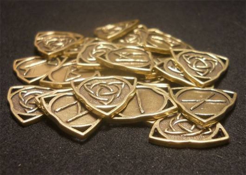 ISA Rune Pendant Bronze Isa Necklace Triquetra Pendant Viking - Etsy