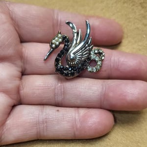 Vintage Mini Swan Brooch - Etsy