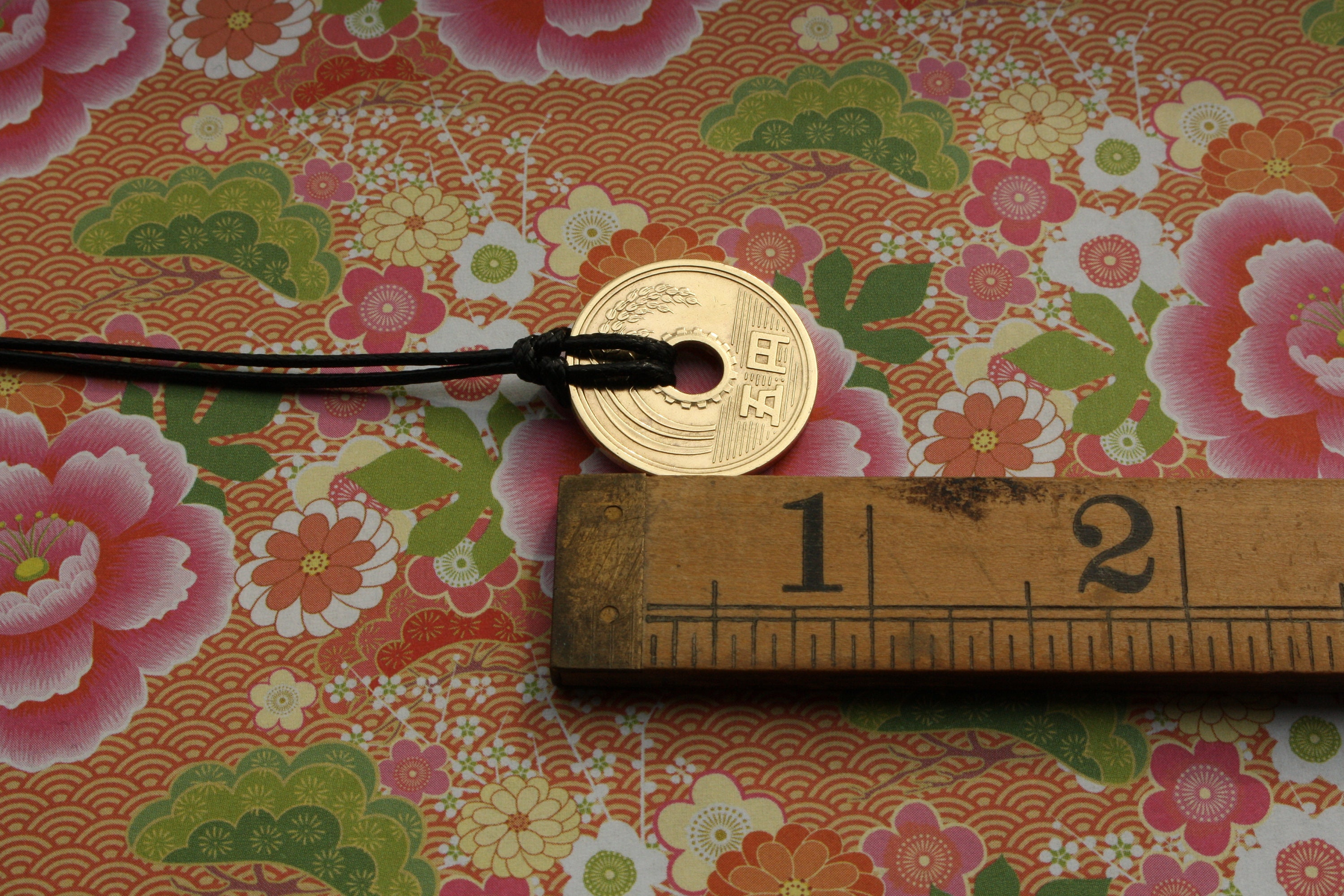 Lucky Dip / Japanese 5 Yen Pendant / Japan Lucky Coin Necklace / Coin ...