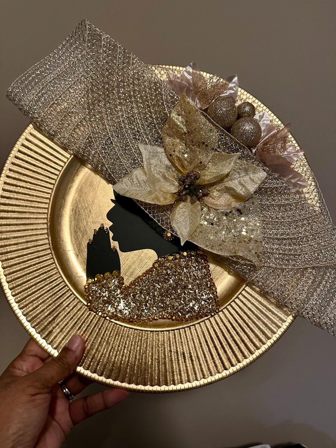 Praying Hat Lady Diva Charger Plate. 13 Inch Diameter. Art Decoration ...