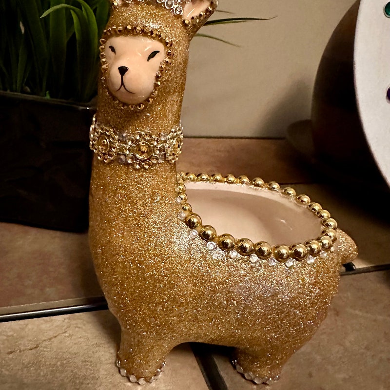 Sculpture Planter - Etsy