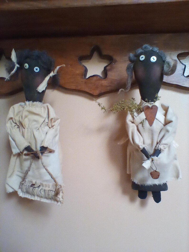 Set of Two Primitive Prairie Sisters Scented Folkart Rag Dolls With ...