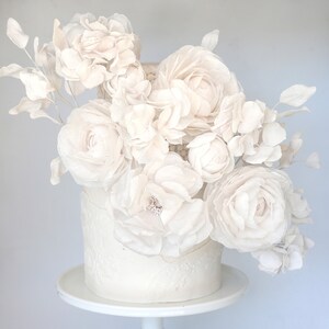 WAFER PAPER FLOWERS Composition, Edible Flowers, Wedding Cake Topper ...