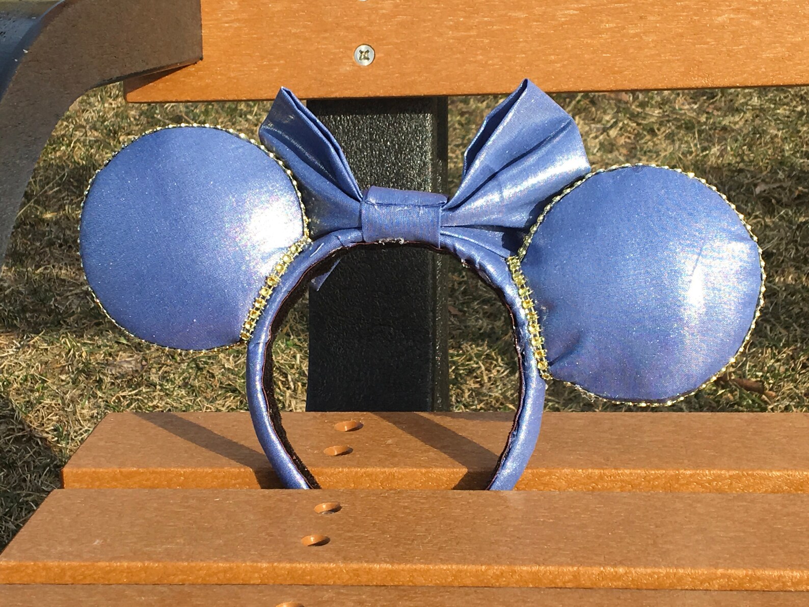 Vintage Comic Strip Ears With Bow - Etsy