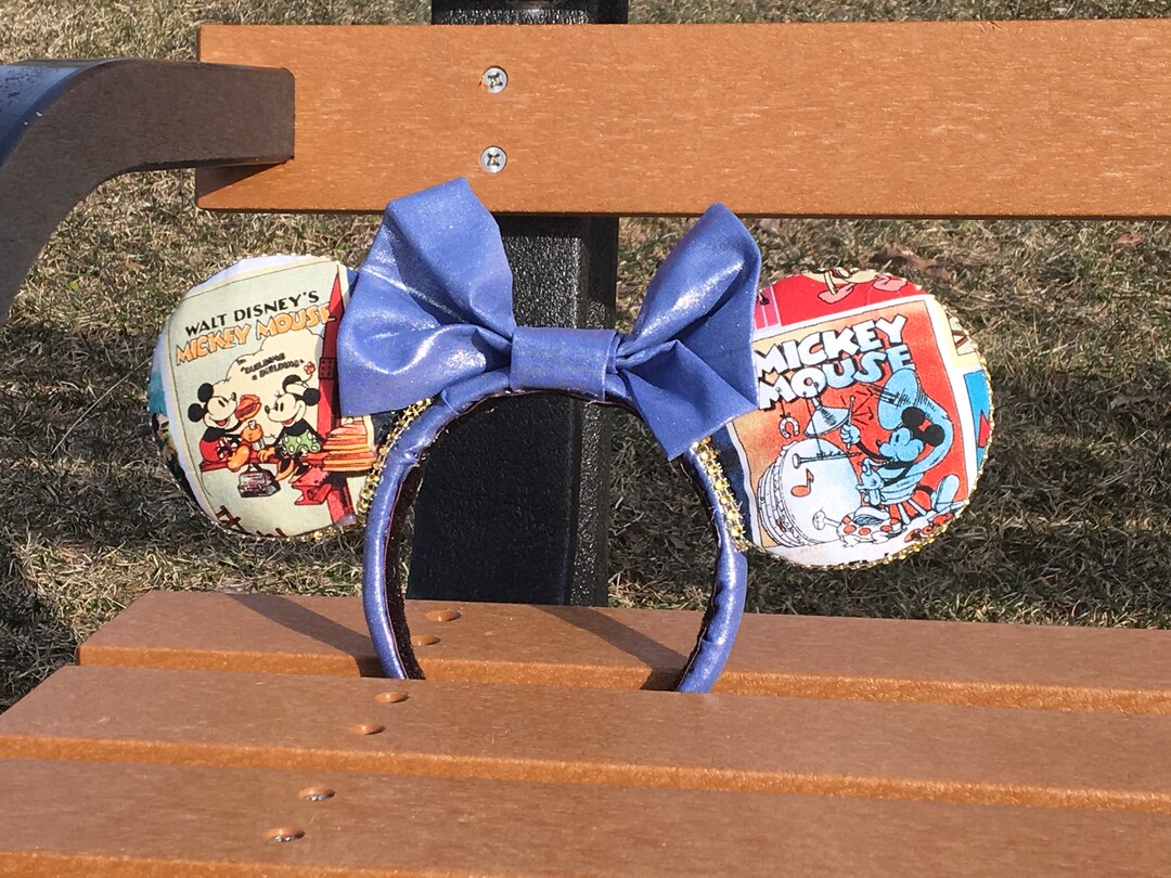 Vintage Comic Strip Ears With Bow - Etsy