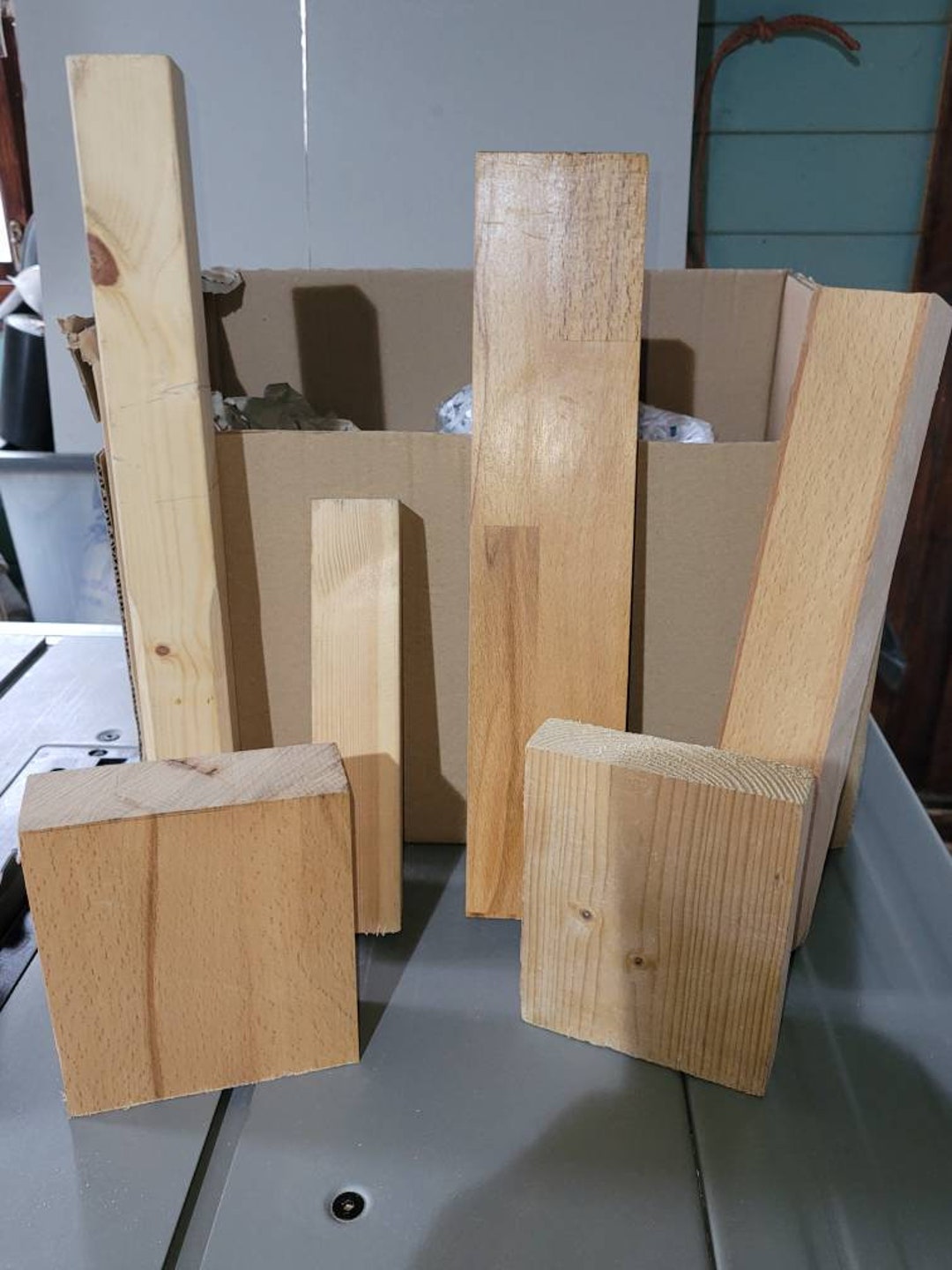 CARVING WOOD GIFTBOX - Hardwood & Softwoods Mix.. Carving/woodturner's ...