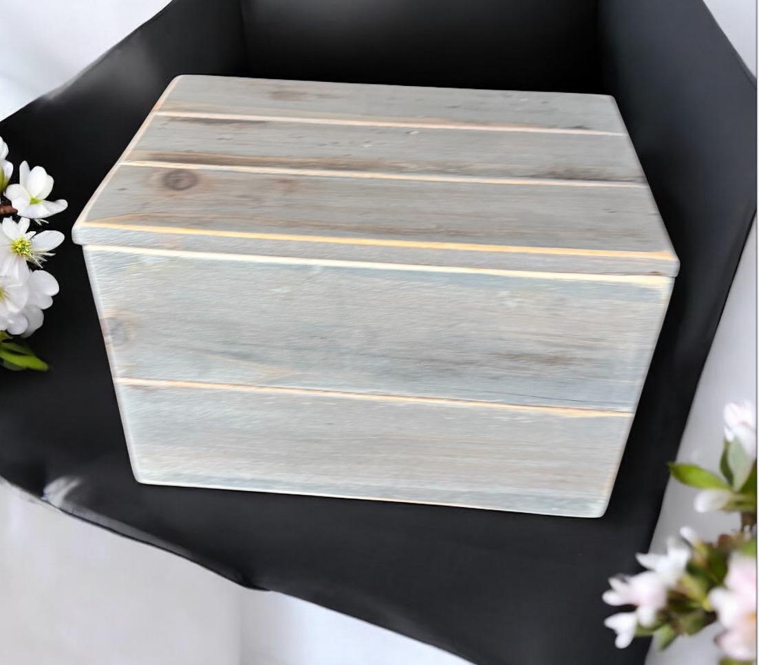 Handmade Cedar Keepsake Box - Etsy