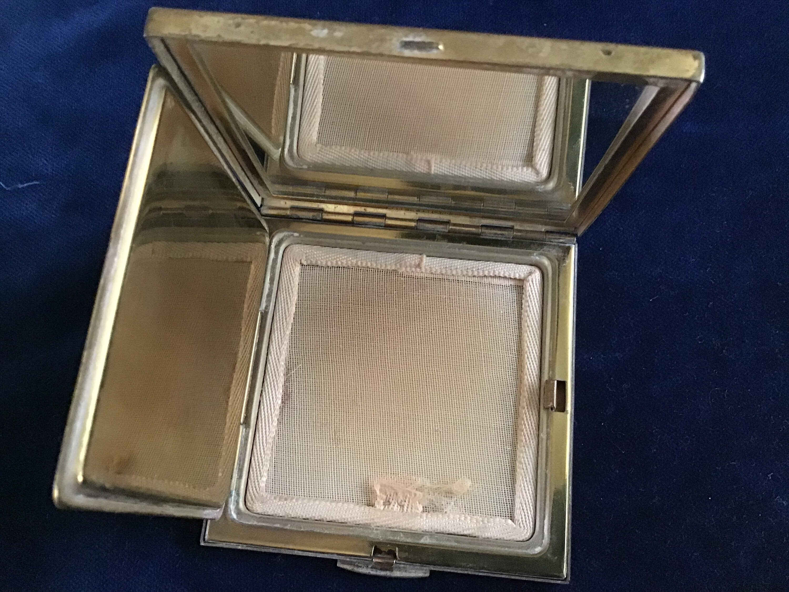 Vintage 45s Le Rage Compact Powder. Vanity & Beauty Compact - Etsy ...