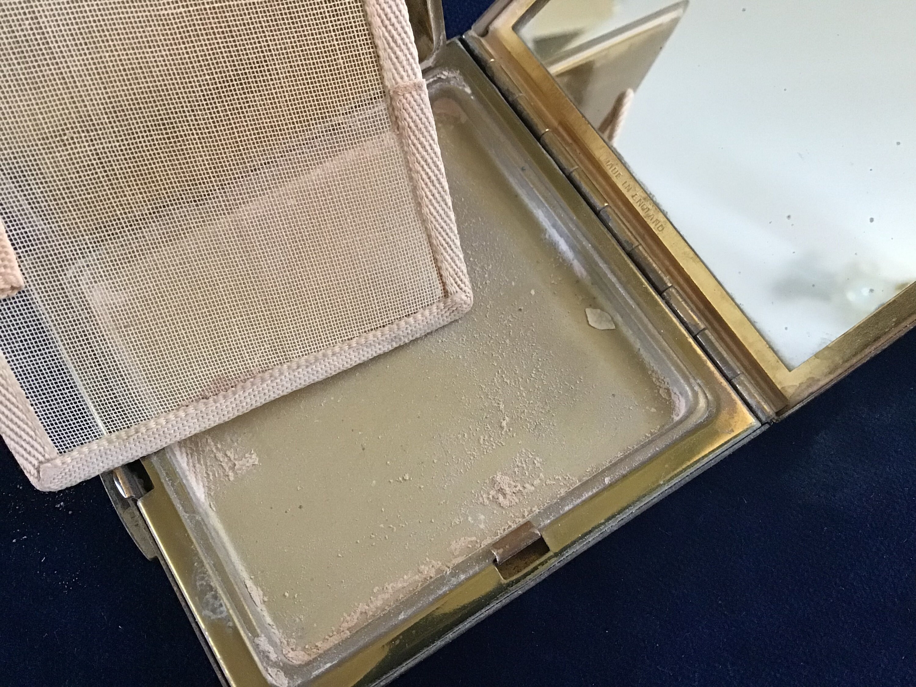 Vintage 45s Le Rage Compact Powder. Vanity & Beauty Compact - Etsy ...
