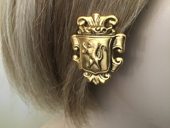 Barcs vintage earrings store