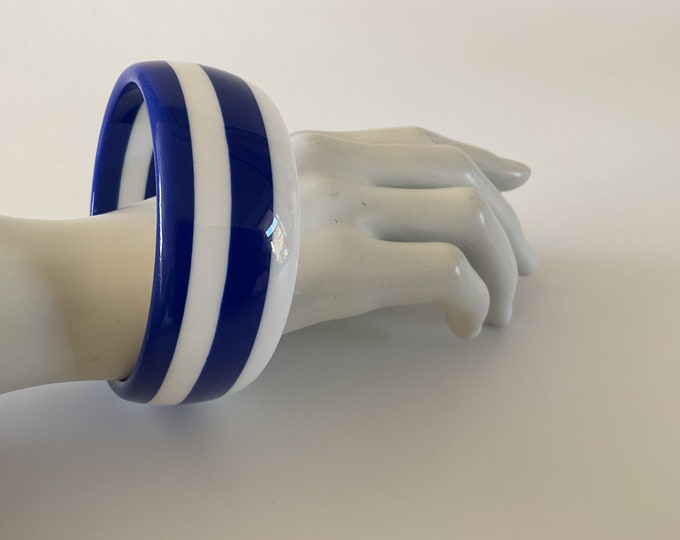Vintage White and Blue Lucite Bangle/woman’s Accessories/summer Jewels ...