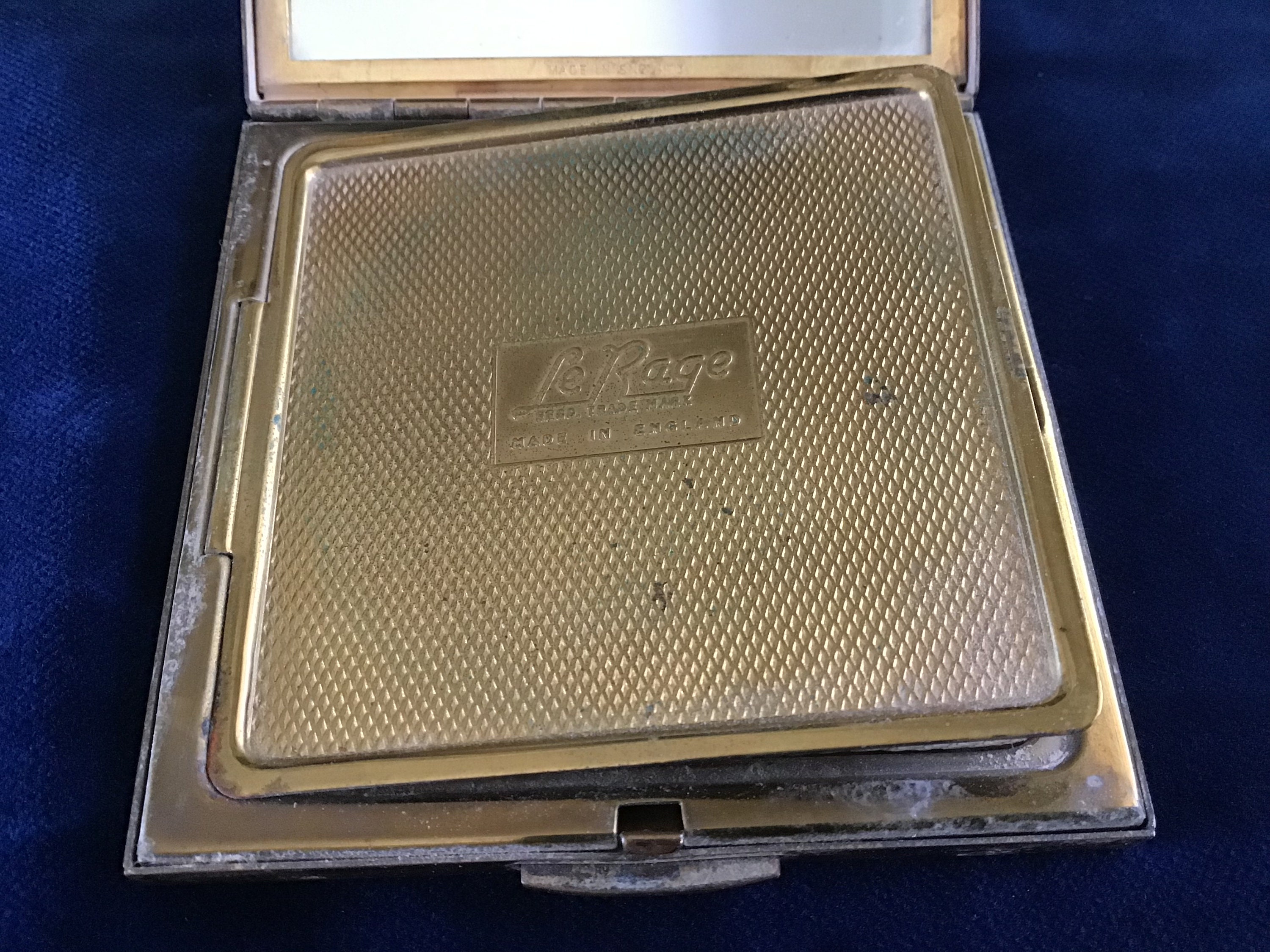 Vintage 45s Le Rage Compact Powder. Vanity & Beauty Compact - Etsy ...