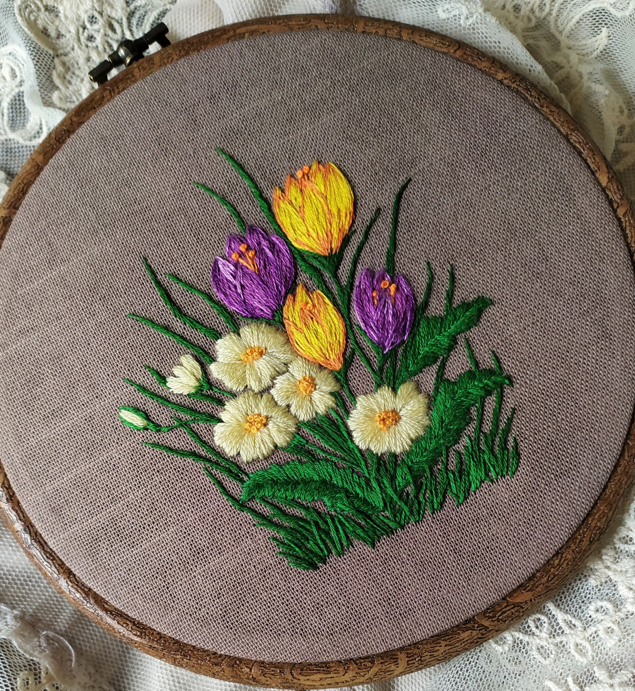 Embroidery Hoop Art, Embroidery Spring Flowers, Crocus Flowers ...