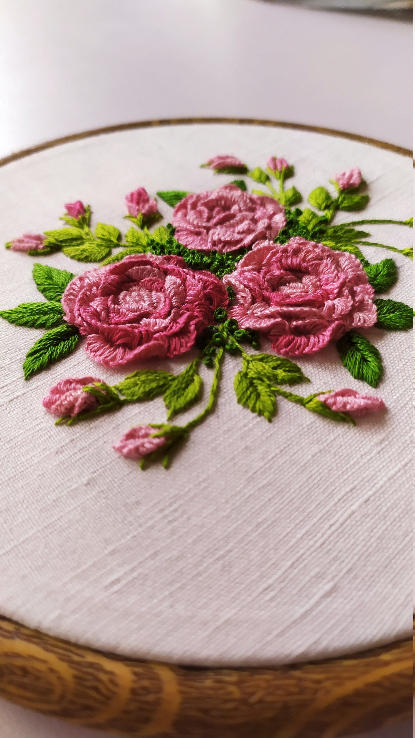 3d Embroidery, Roses Flowers, Embroidery Flowers, Modern Embroidery ...