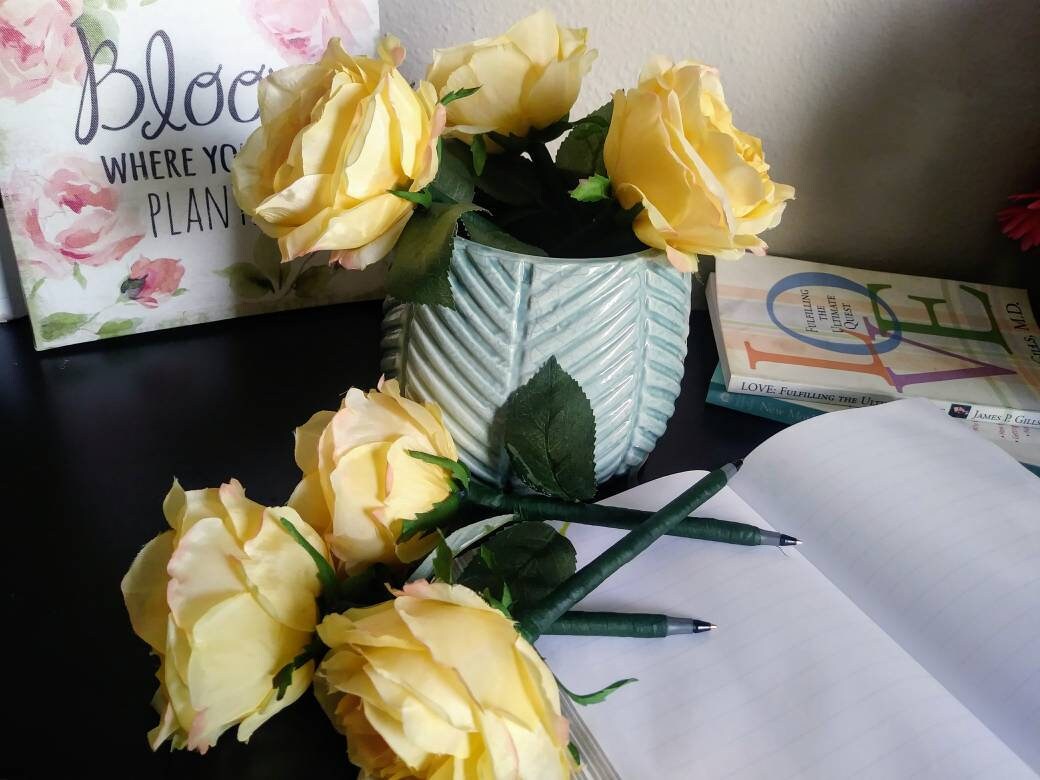 Yellow Rose 6 Flower Pen Set With Teal Vase-flower Pen Set-unique Gift ...