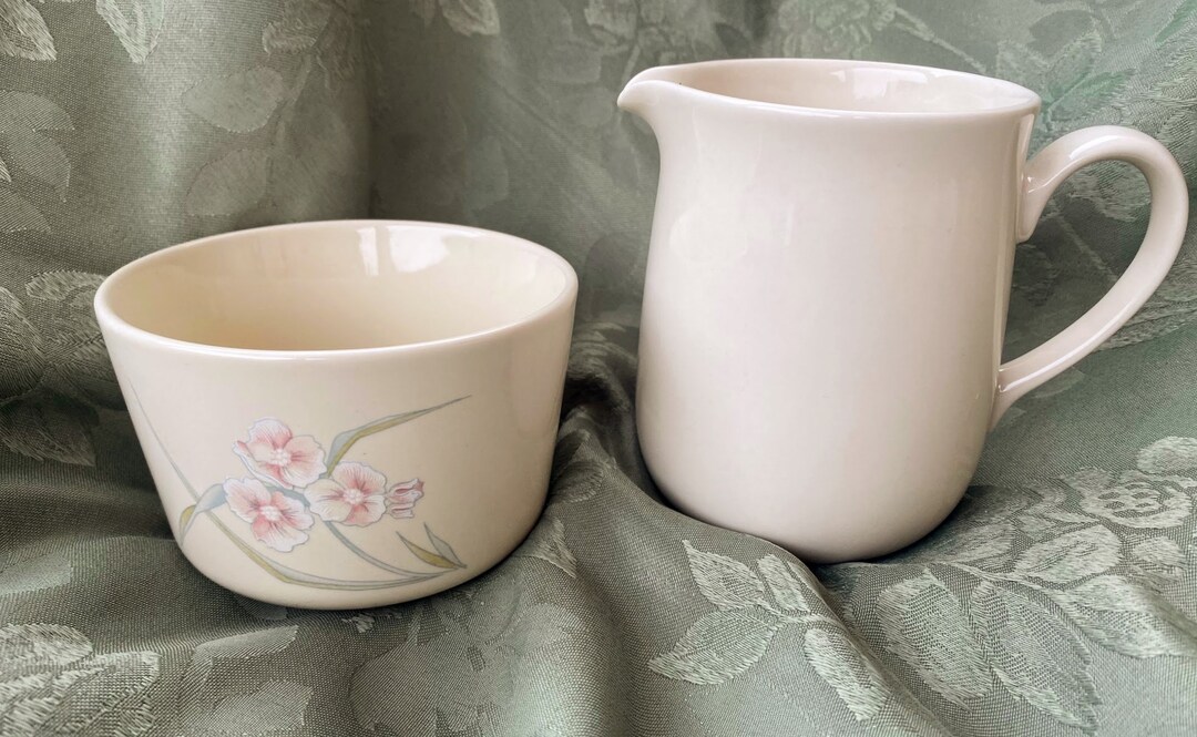 Vintage Corelle by Corning Spring Pond Cream Pitcher and Open Sugar ...