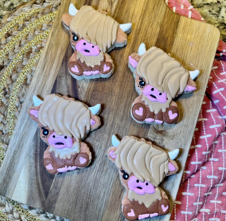 Highland Cow With Bow Cookie Cutter - Etsy