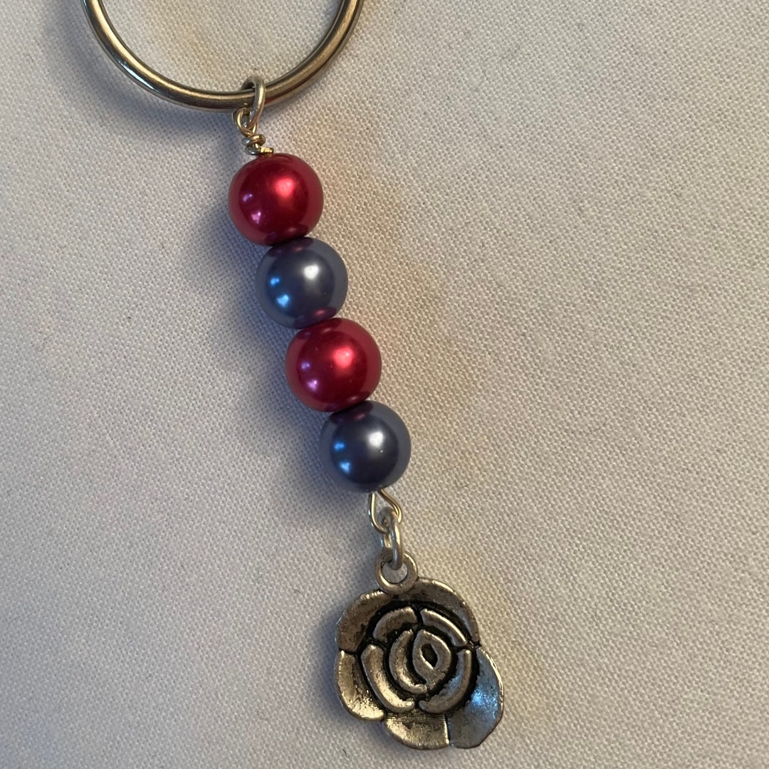 Handmade beaded key ring - Etsy.de