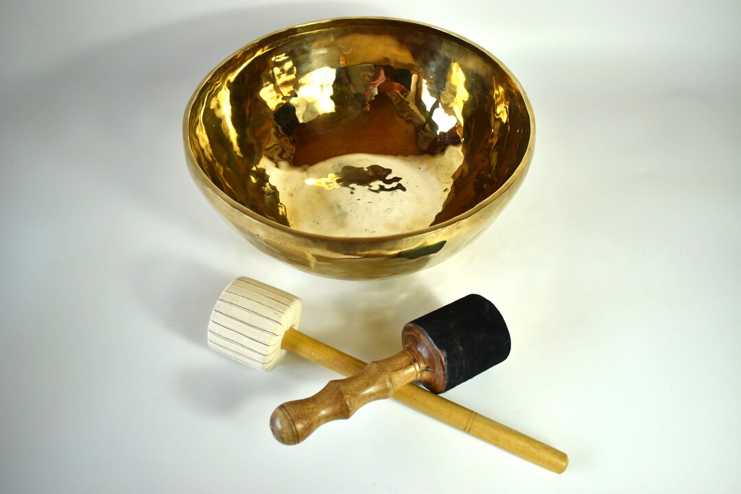 Singing Bowl - 4012 Gr. 35 Cm - Sound Therapy Handcrafted From Nepal ...