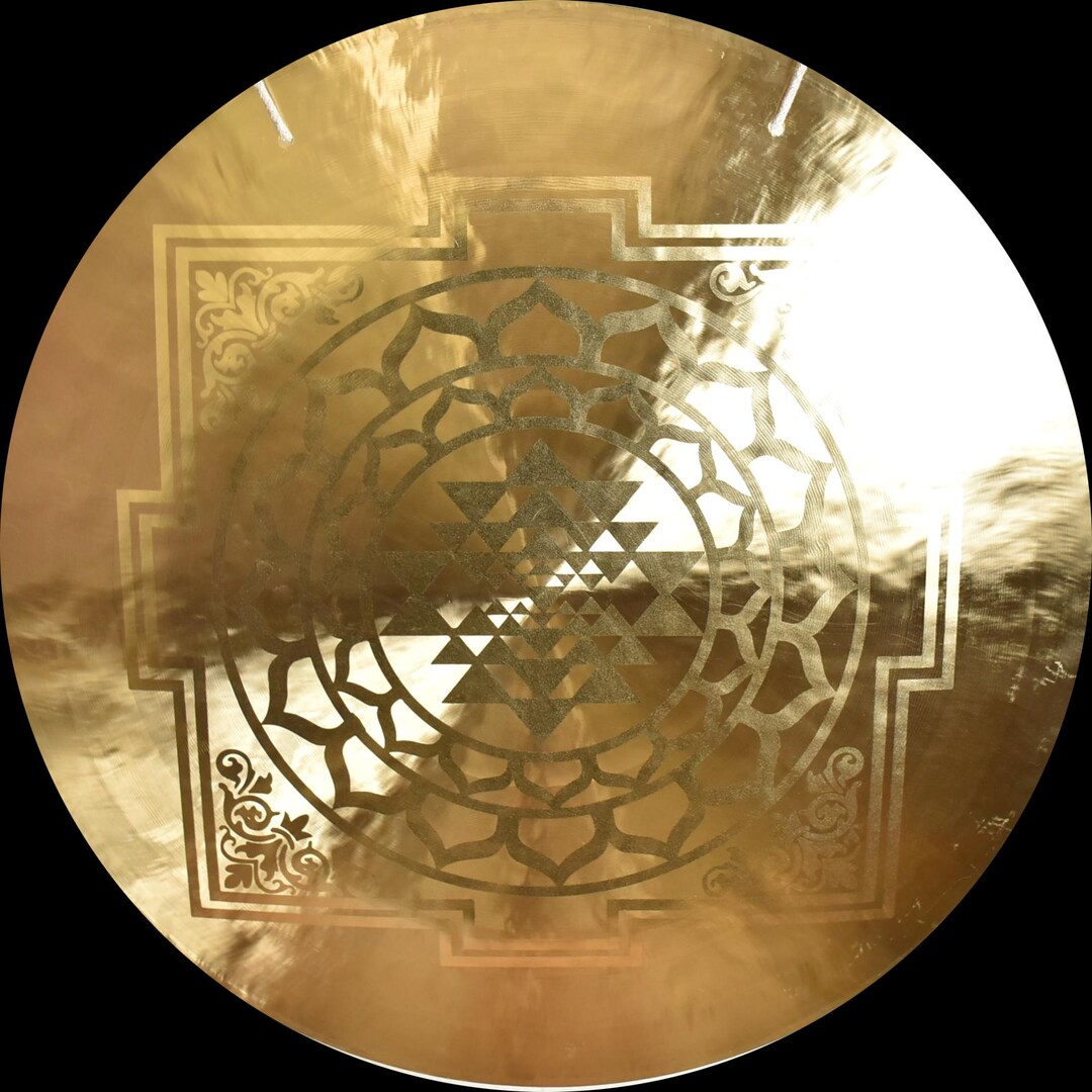 Feng Gong/wind Gong - Sri Yantra Engraving - 28"/70 Cm - 28 Inch ...