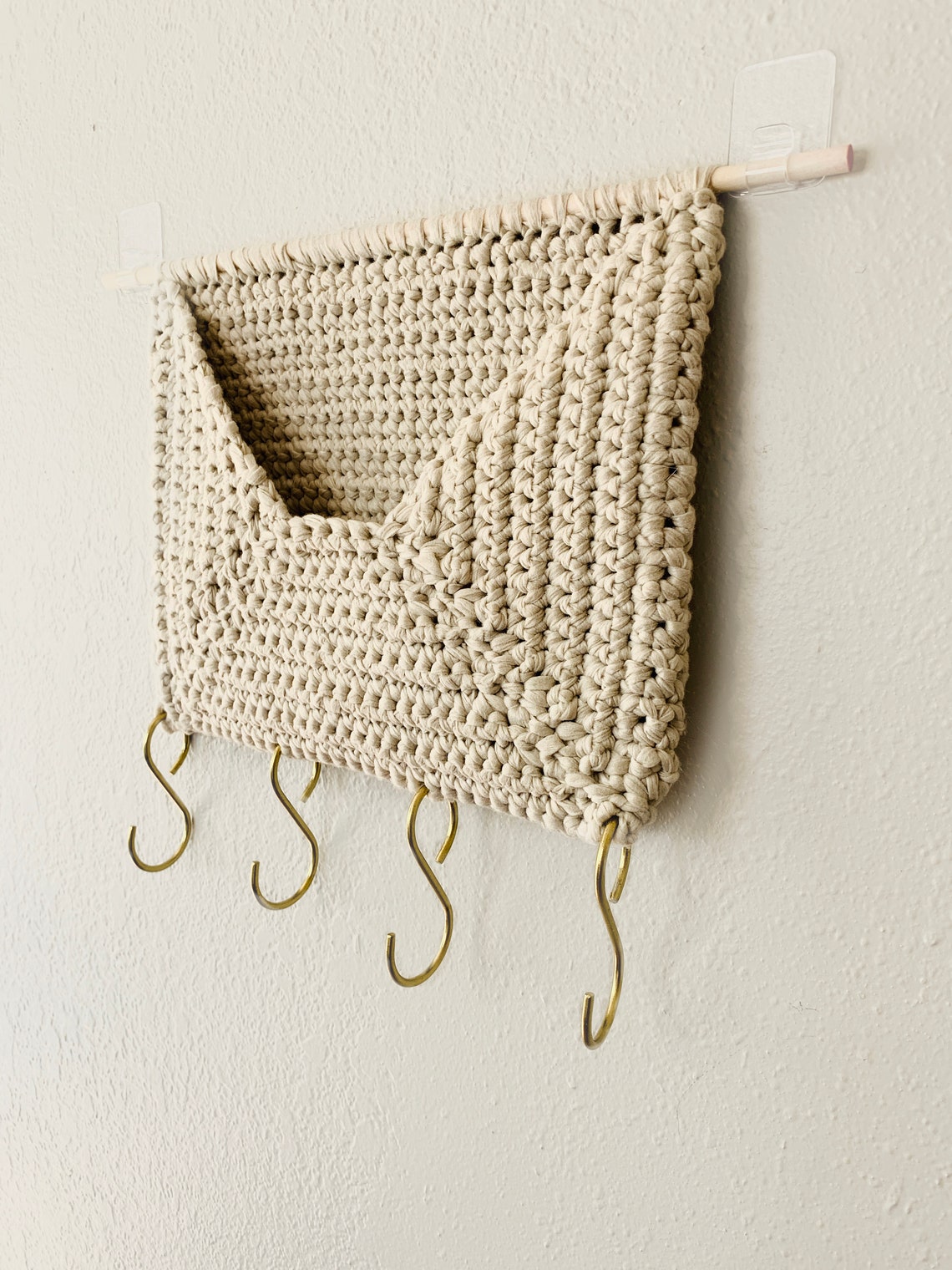 Crochet Pattern // Wall Pocket Envelope - Etsy