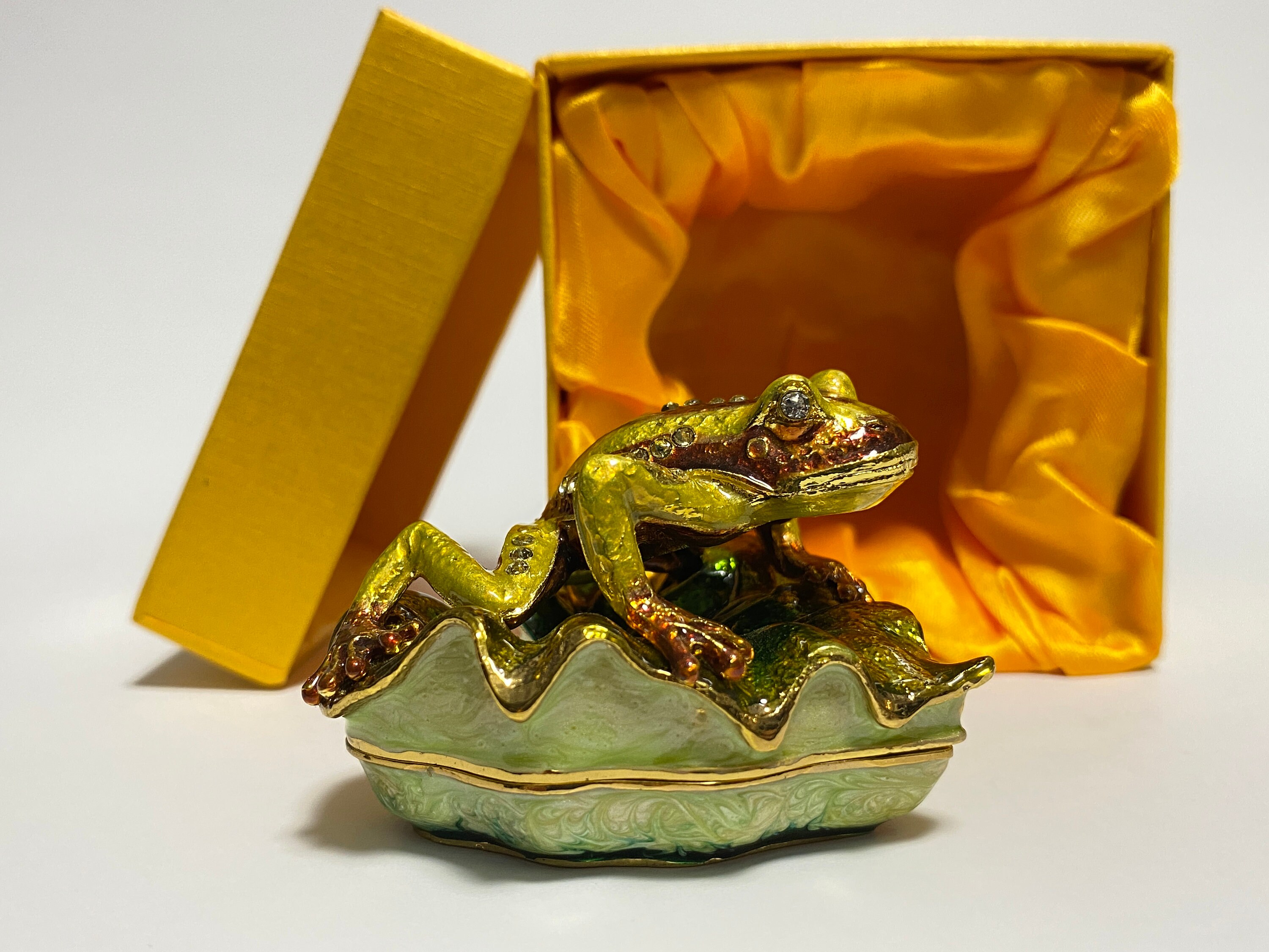Frog Trinket Box, Animal Jewelry Box, Frog Figurine, Enameled Metal Box ...