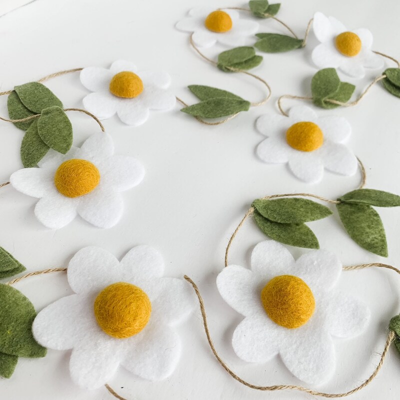 Daisy Garland - Etsy