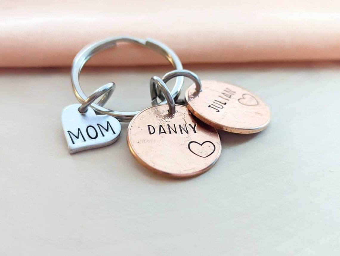 Mom Keychain With Kids Names on Pennies-custom Mom Keychain for Mother ...