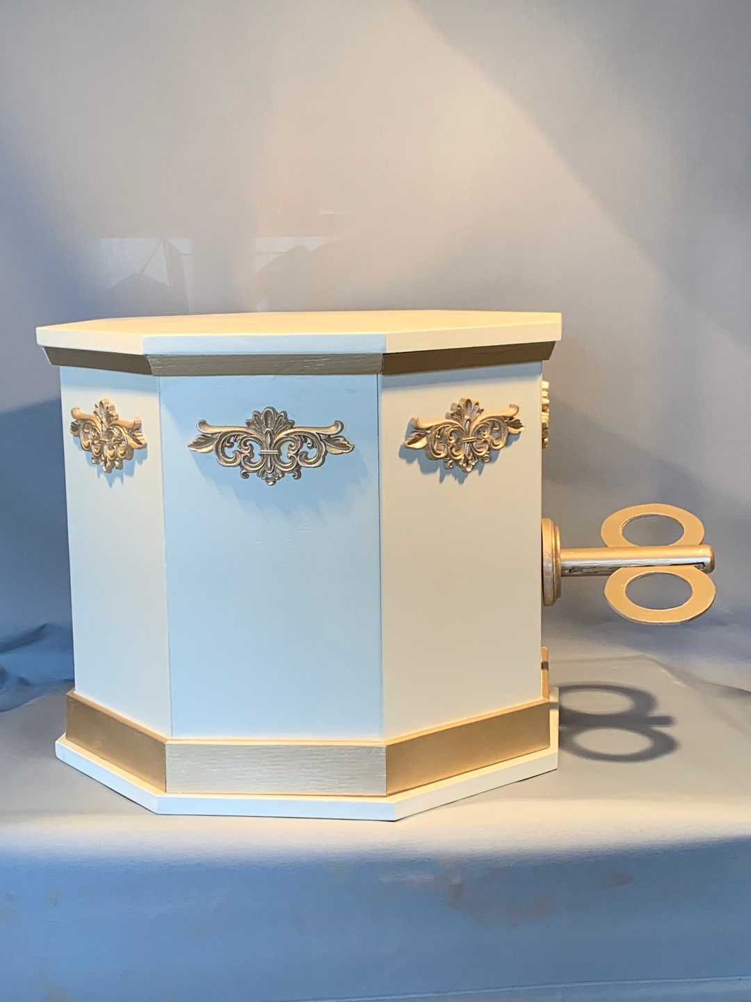 Princess Poppy Music Box Prop - Etsy