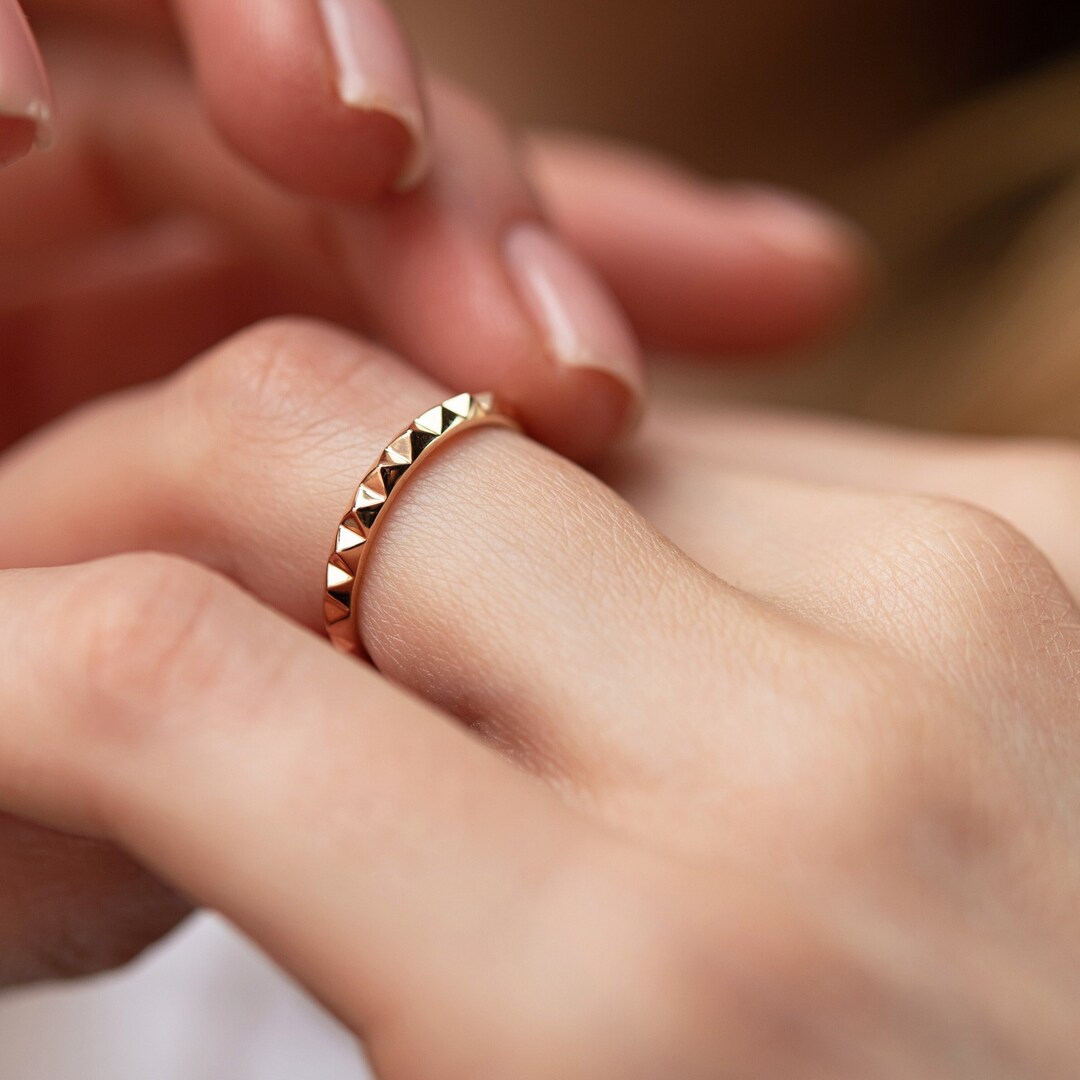 Gold Ring for Bride, Stunning Bridal Jewelry for Weddings, Elegant Gold ...