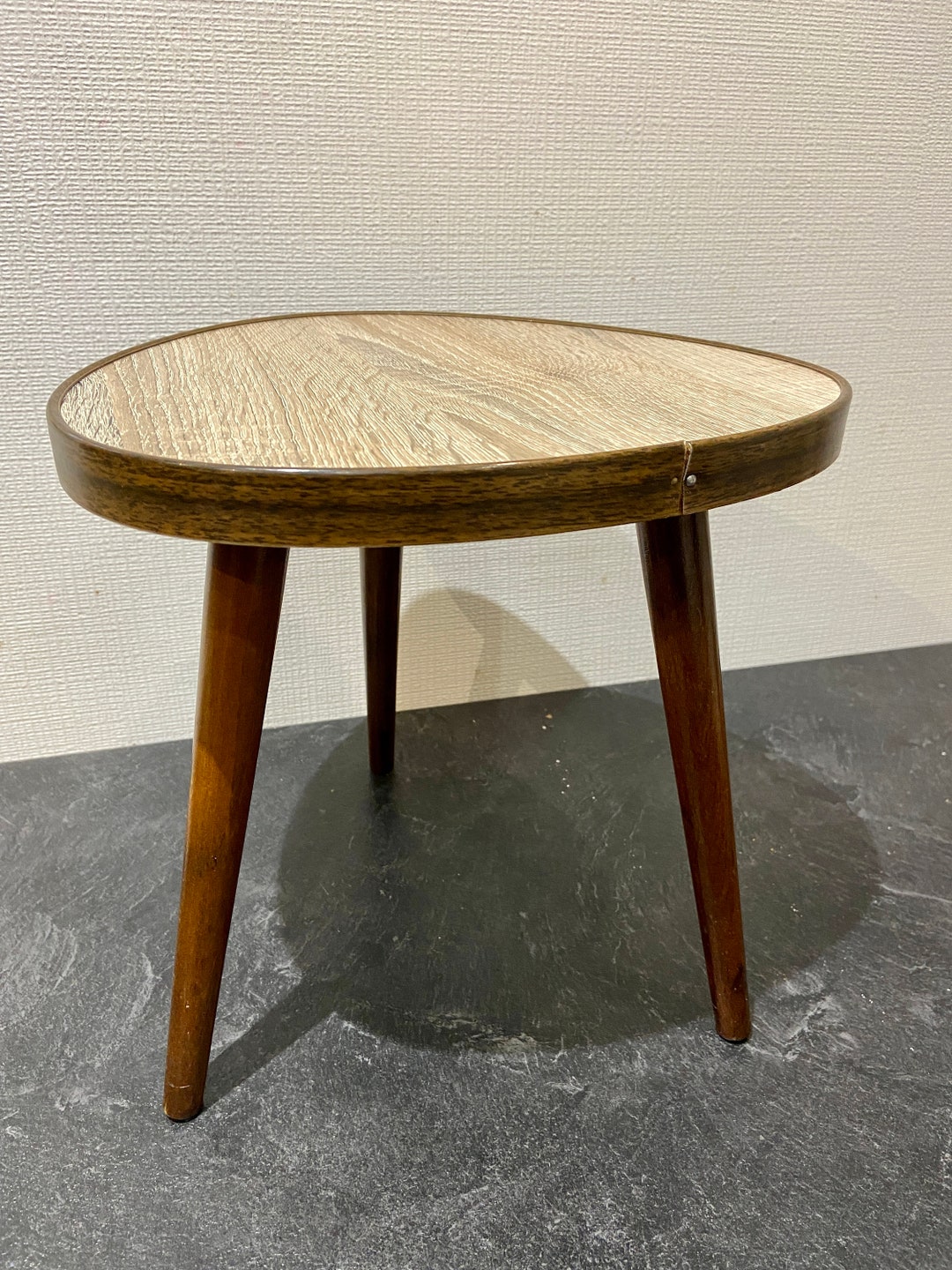 Ref 6101 Pedestal Table Formica Small Coffee Table Vintage Tripod Plant ...