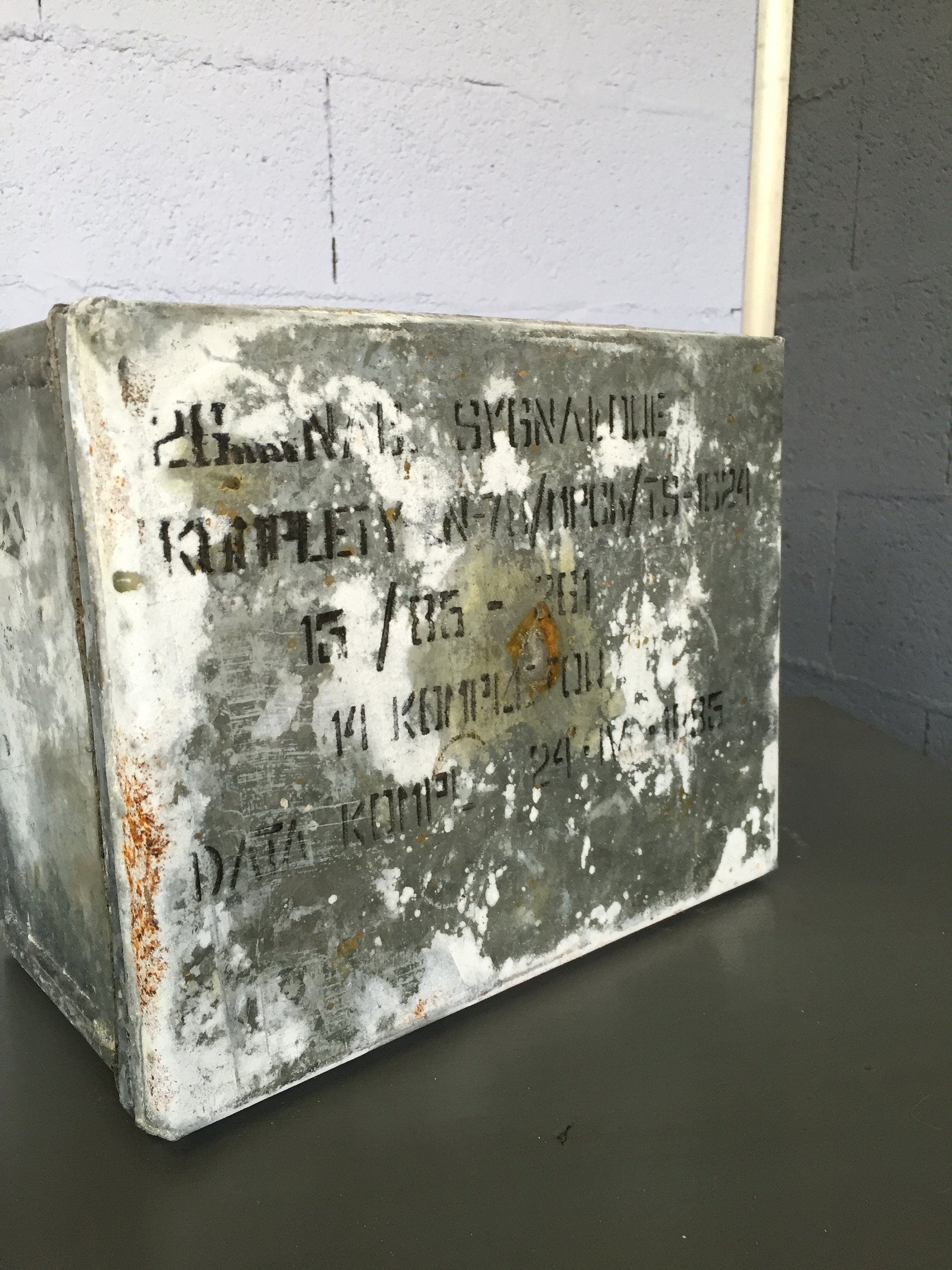 Vintage Metal Boxes Canister / Lid - Etsy