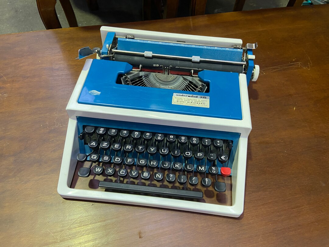 Vintage 70s Underwood 315 Typewriter - Etsy