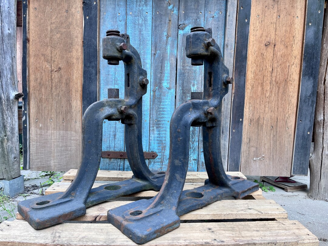 Set of 2 Cast Iron Machine Parts Bench Frame Wall Bracket - Etsy