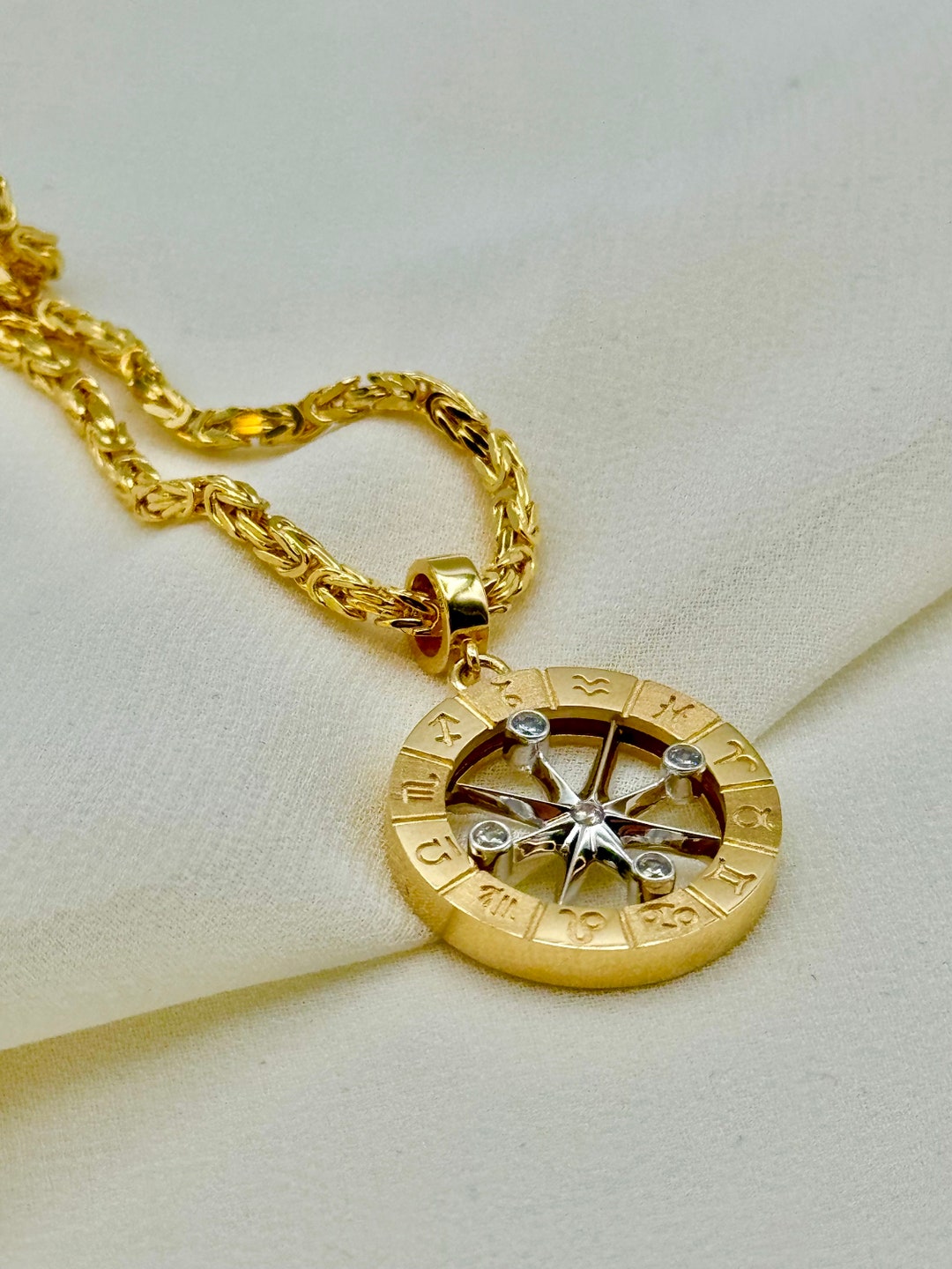 14K Gold Compass Pendant Necklace: Byzantine Chain, Traveler Gift - Etsy