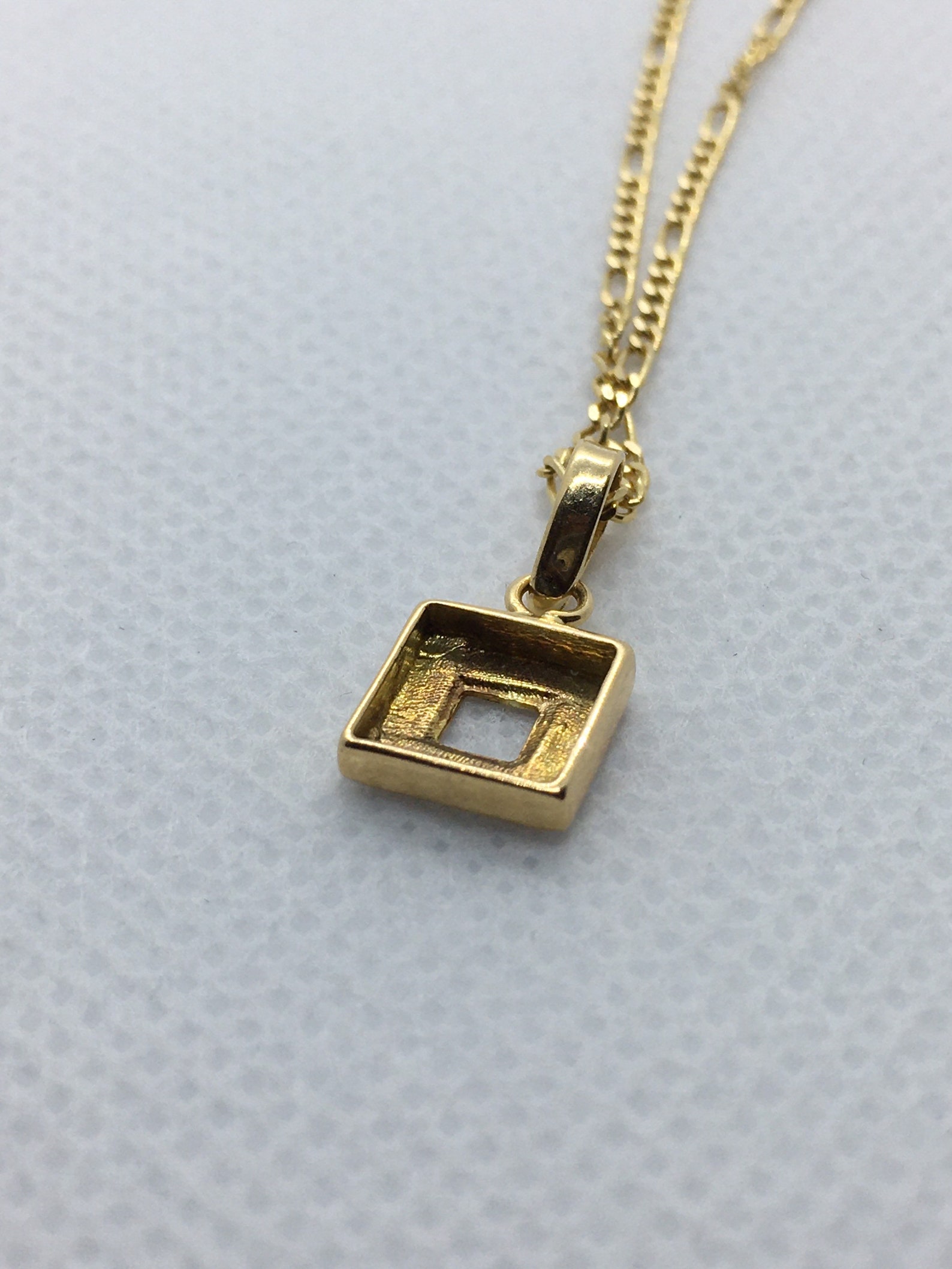 18k Solid Gold Square Necklace With Figaro Chain 21.5inches - Etsy UK