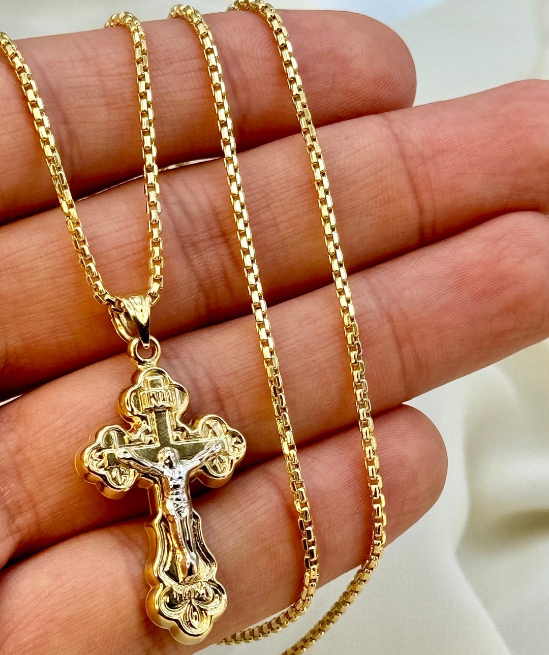 18k Gold Cross Necklace With 2mm Box Chain - Etsy