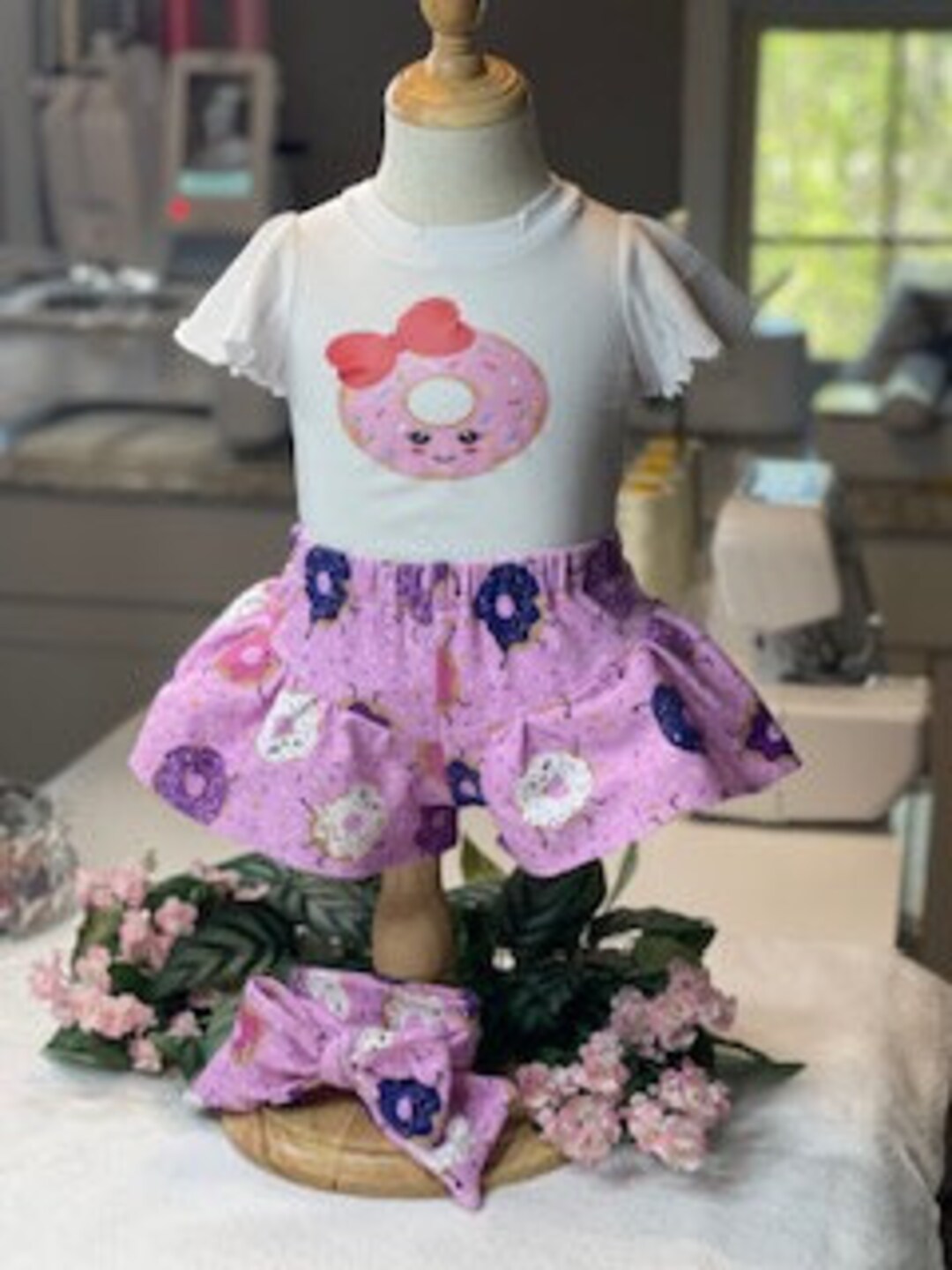 Girl Donut Outfit, Girl Outfit, Girl Shorts, Girl Leggings, Girl Harem ...