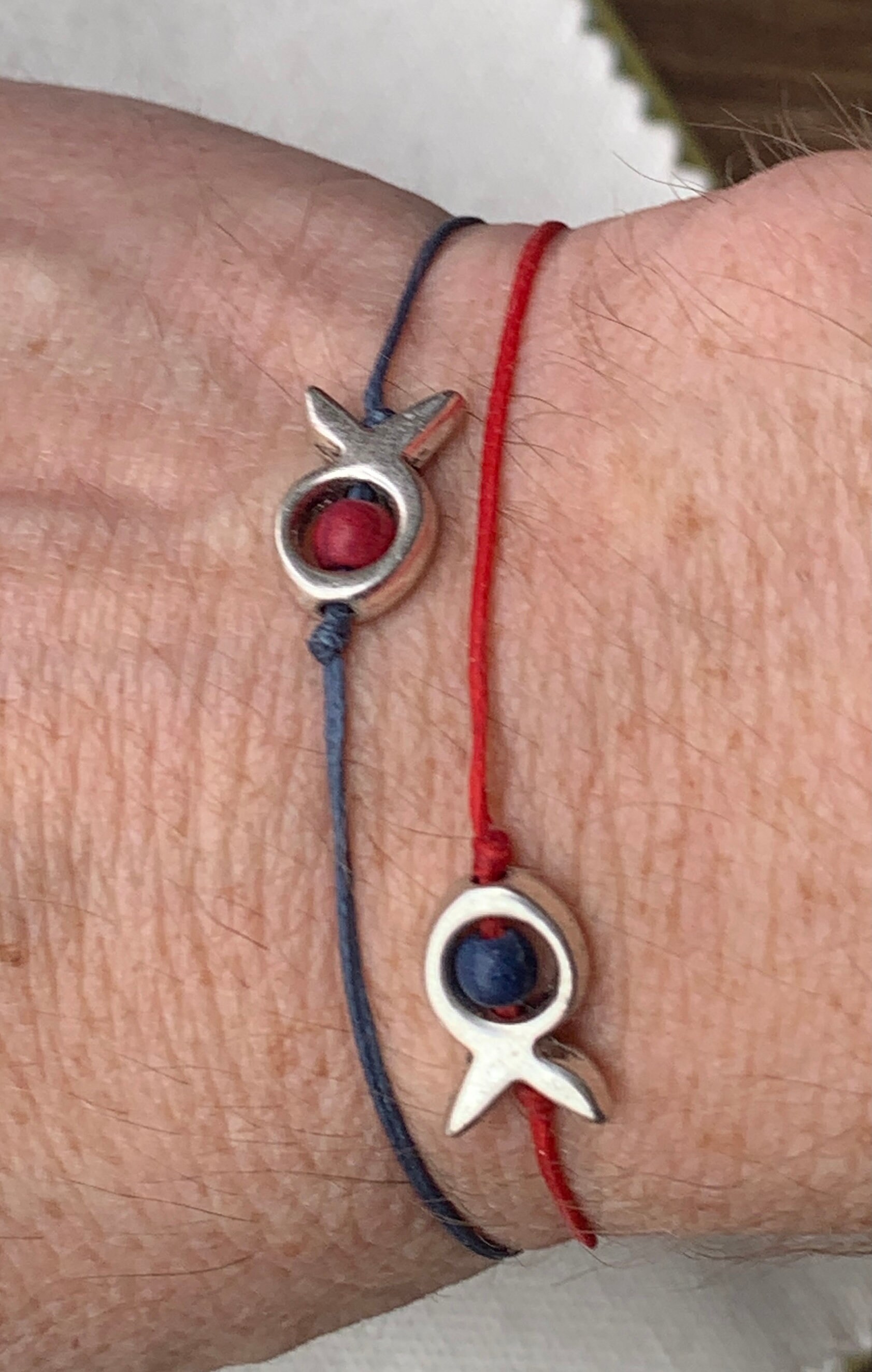 Handgemachte Fisch Armbänder in vier Farben Boho Schmuck | Etsy