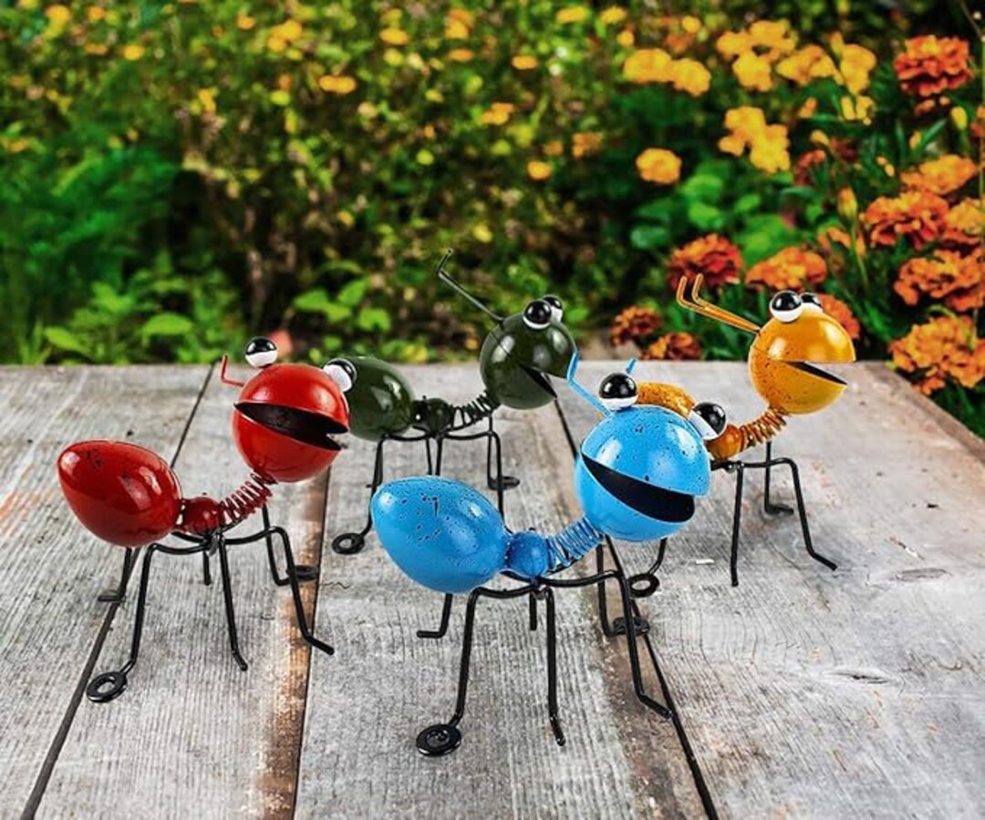 Metal Ant Decor Garden Wall Art. Set of 6 Ants in Brown and Red Plus a ...