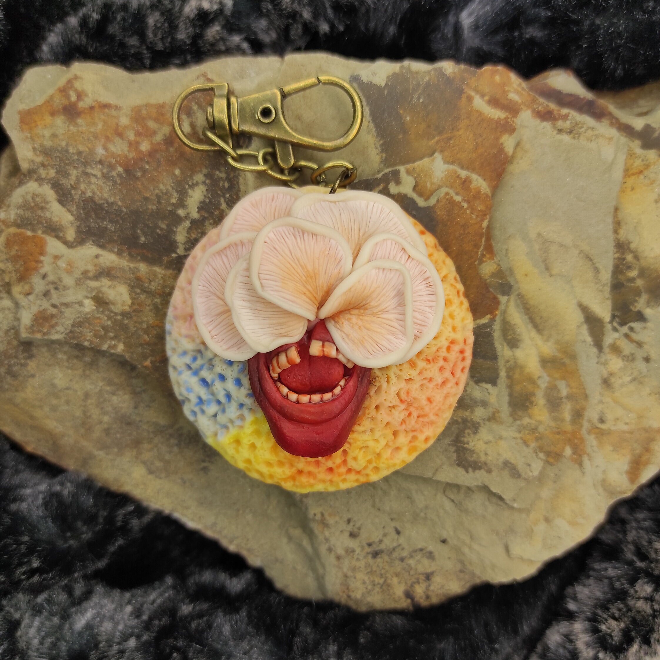 The Last of Us Clicker Charm, Cordyceps Infection - Etsy