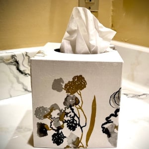 Contemporary Flower Tissue Box Cover in Gold and Silver, Modern Décor ...