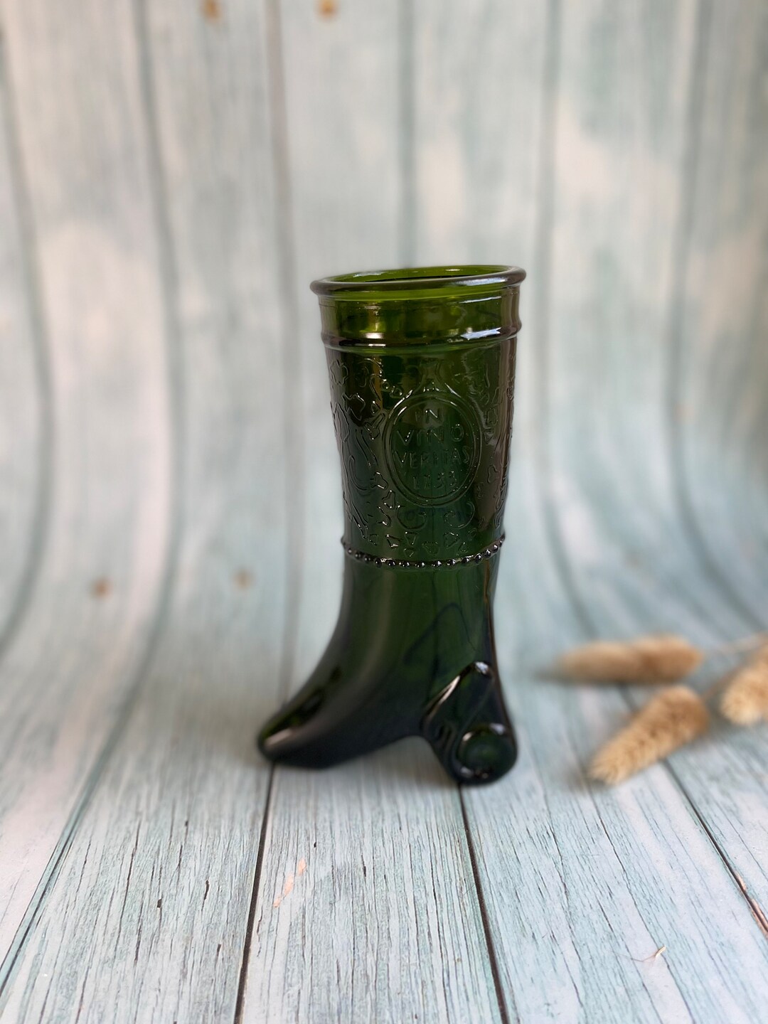 Green Glass Boot 1733 in Vino Veritas Stirrup Cup 1960s / 1970s Wine or ...