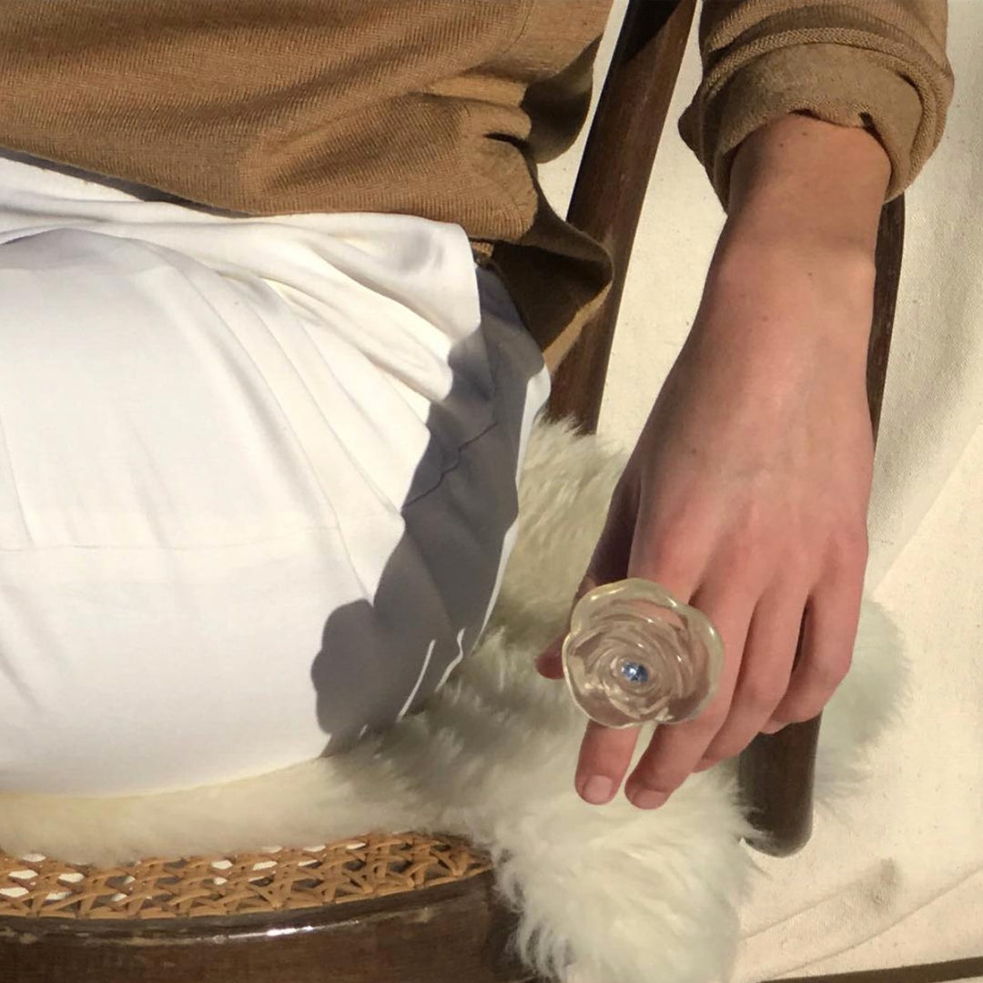 Vintage Clear Acrylic Ring Clear Marbled Lucite Plastic Flower Shape ...