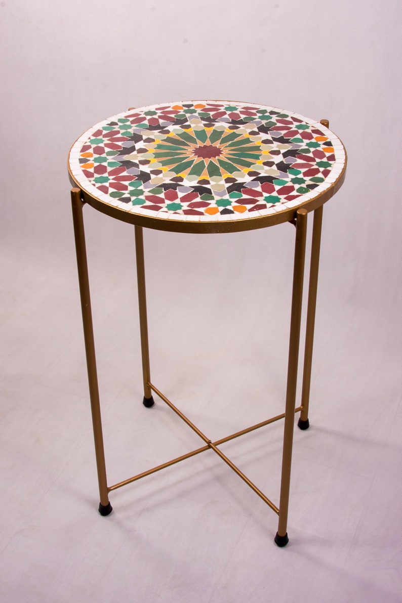 Tables En Zellige Marocain De Fès: Ajouter Lartisanat Traditionnel Et ...