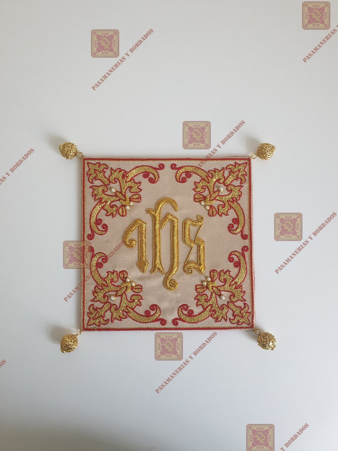 Pall IHS Handmade Embroidered 16 X 16cm - Etsy