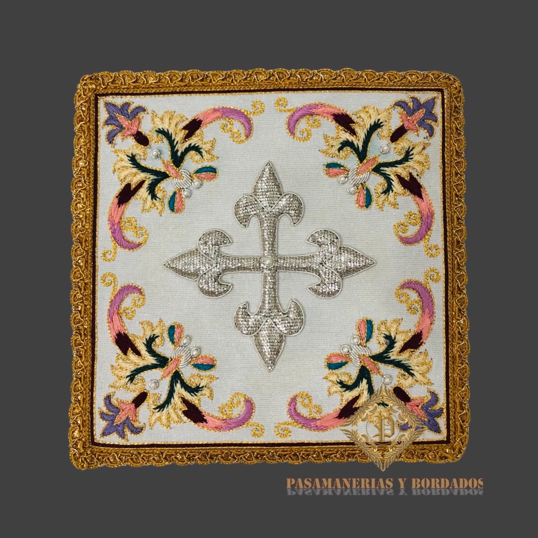 Hand Embroidered Elegant Pall - Etsy