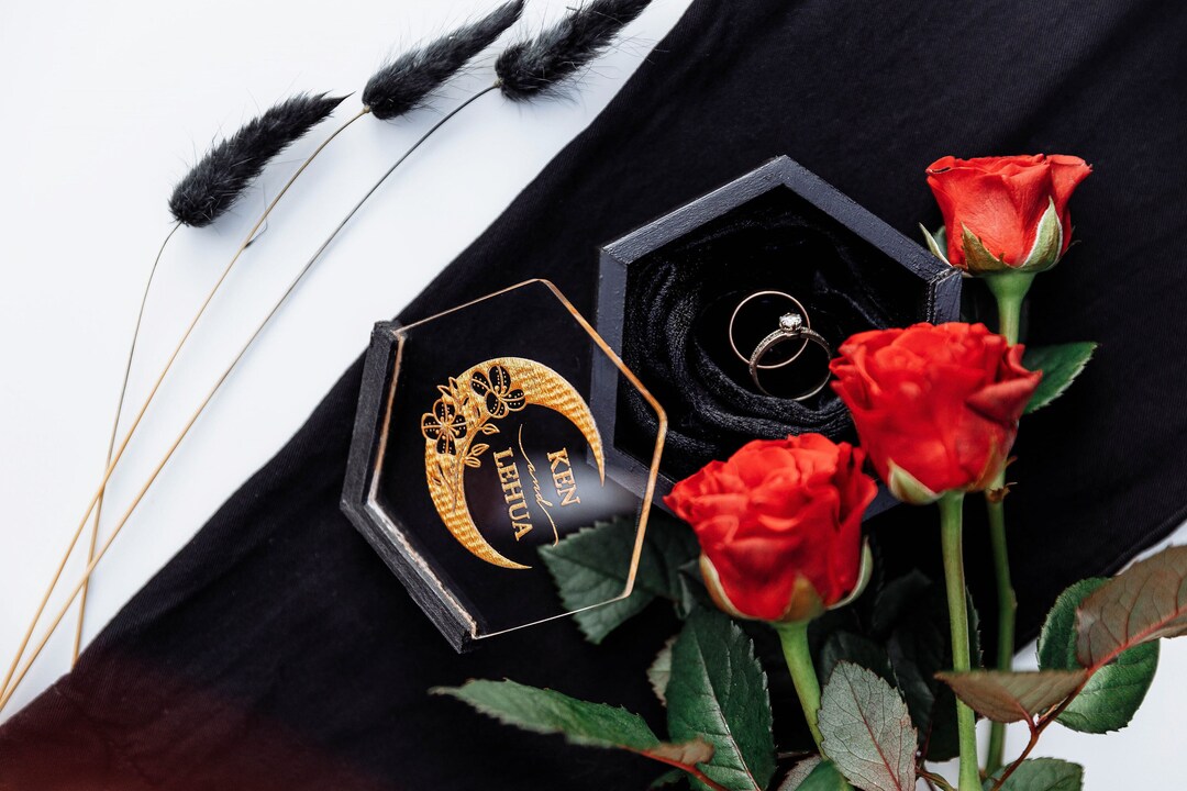 Goth Ring Box, Black Wedding Decor in Gothic Style, Dark Ring Bearer ...