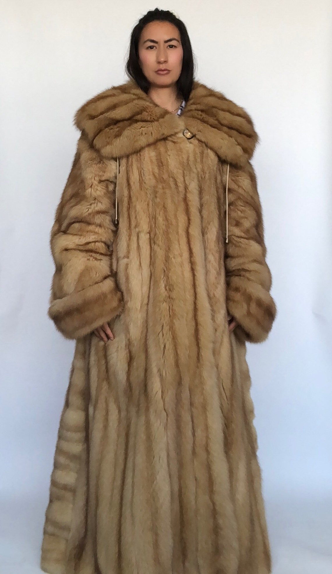 Tout Nouveau Manteau Russe De Fourrure De Sable Doré Fait Sur Etsy