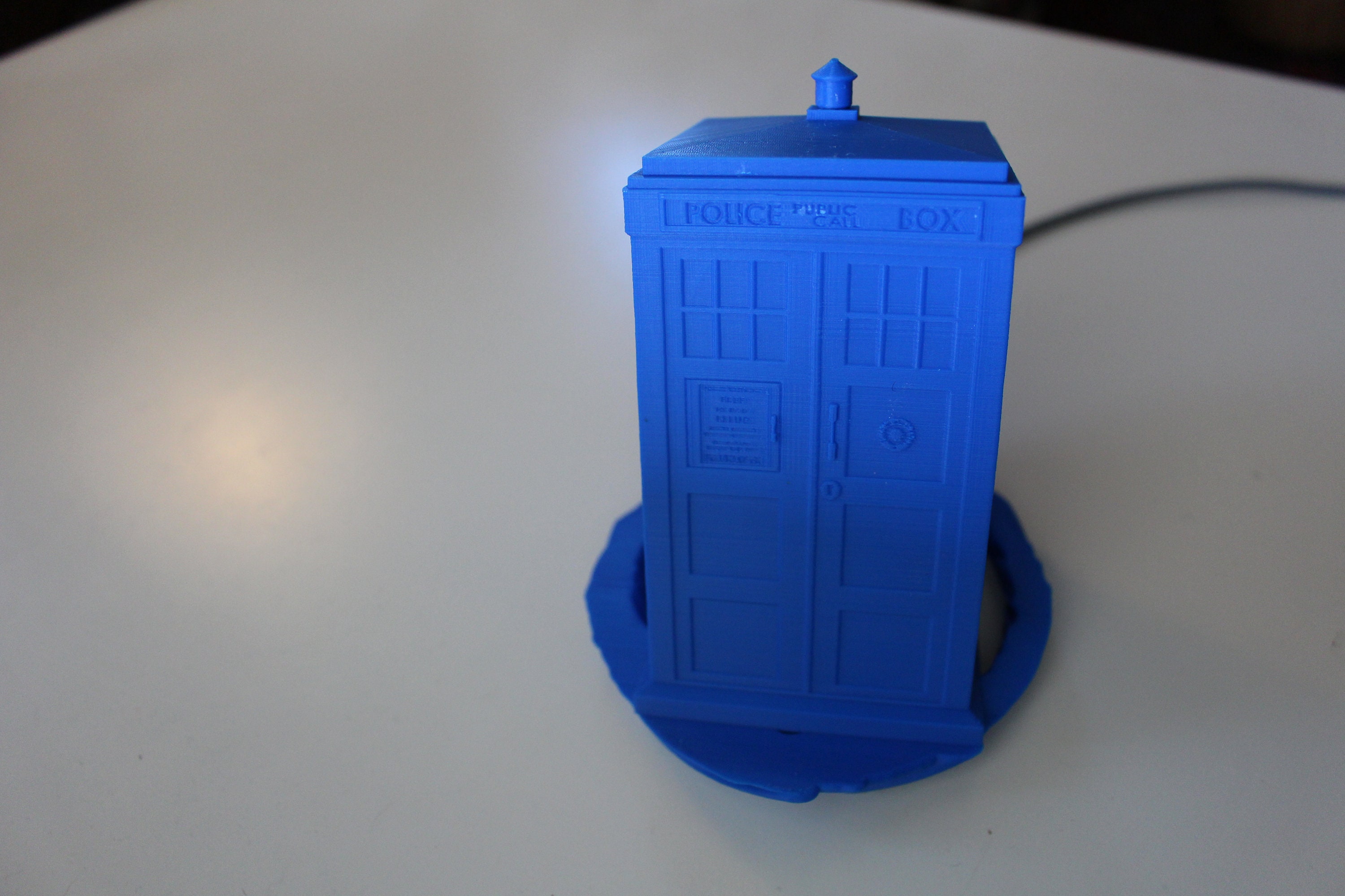 TARDIS Phone Stand Entering Time Warp With Wireless Charging - Etsy